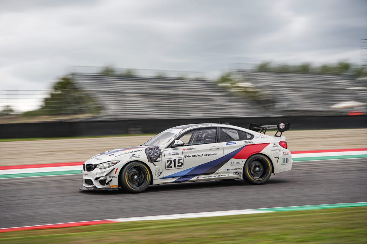 Gran Turismo: Simone Riccitelli, gran rimonta e vittoria al Mugello ... Gran Turismo: Simone Riccitelli, gran rimonta e vittoria al Mugello ...