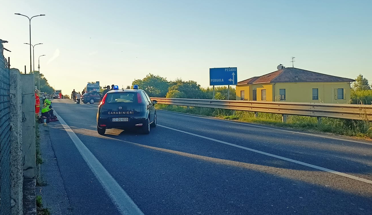 Uccide la madre poi si toglie la vita, la pistola era detenuta illegalmente Uccide la madre poi si toglie la vita, la pistola era detenuta illegalmente
